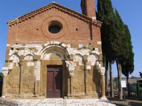 Village-Church-Tuscan-Countryside - Tuscany Tours